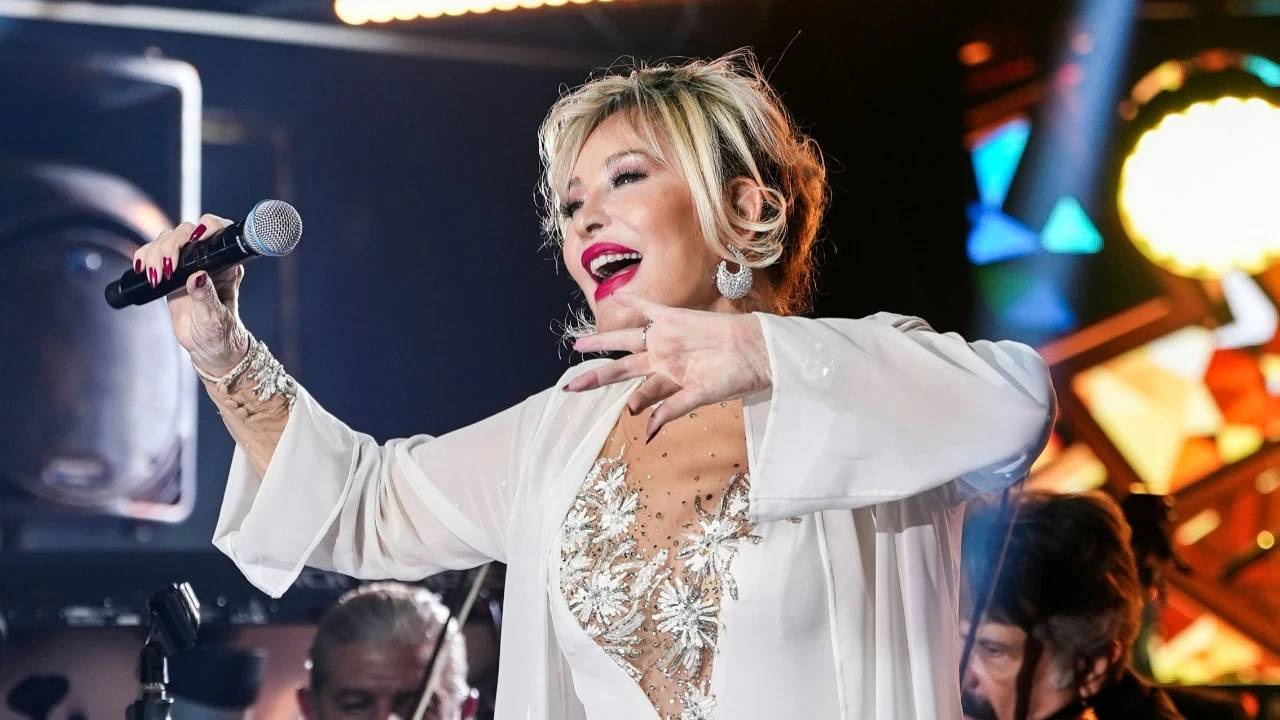 Emel Sayın hastalığını açıkladı: Konserlerini iptal etmişti