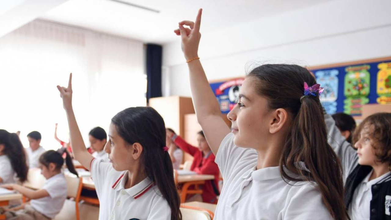 Ara tatil bitti. 20 milyon öğrenci okula döndü
