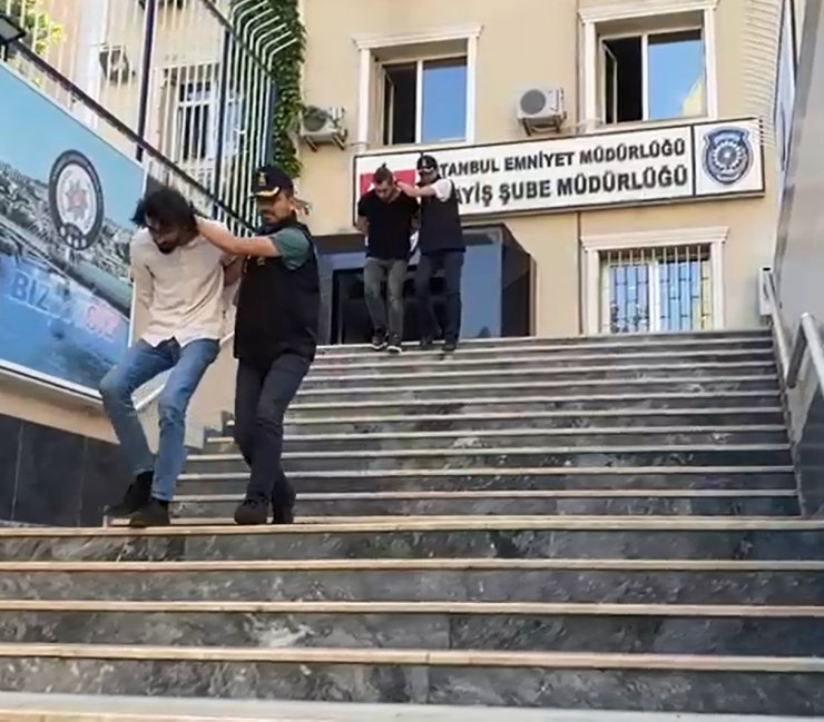 Banka Bilgilerini Ele Geçirip Ek Kartla Nakit Avans Çektiler